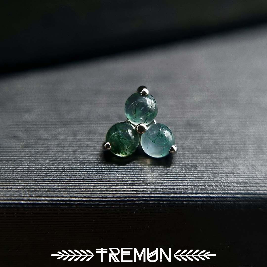 Prong Set 3 Trinity Top – Natural Stone – PiercingMed